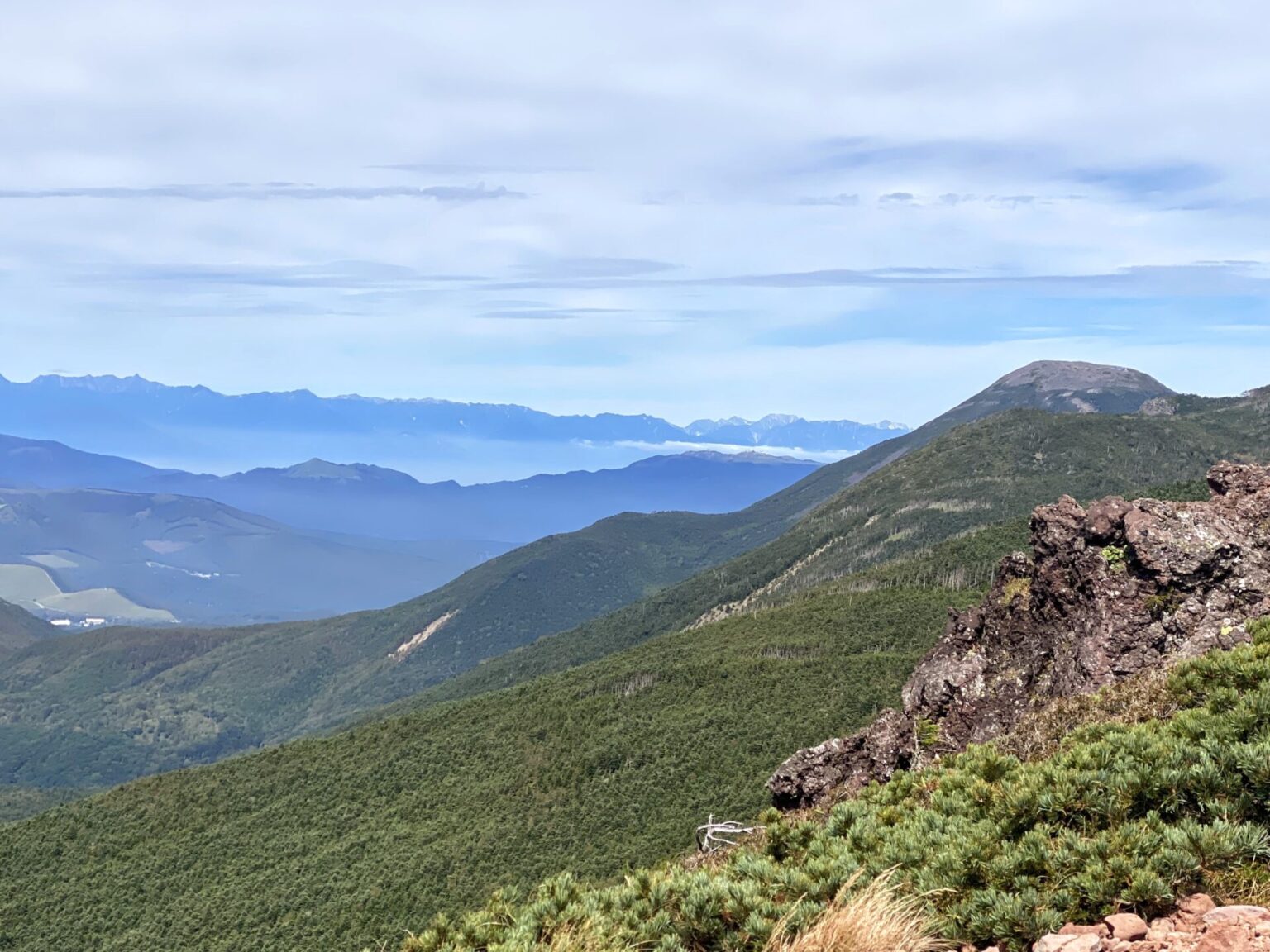 【百名山・蓼科山】蓼科山ロープウェイからスズラン峠への登山コース紹介 - Yamarii Magazine(あの山に行きたいを叶える)
